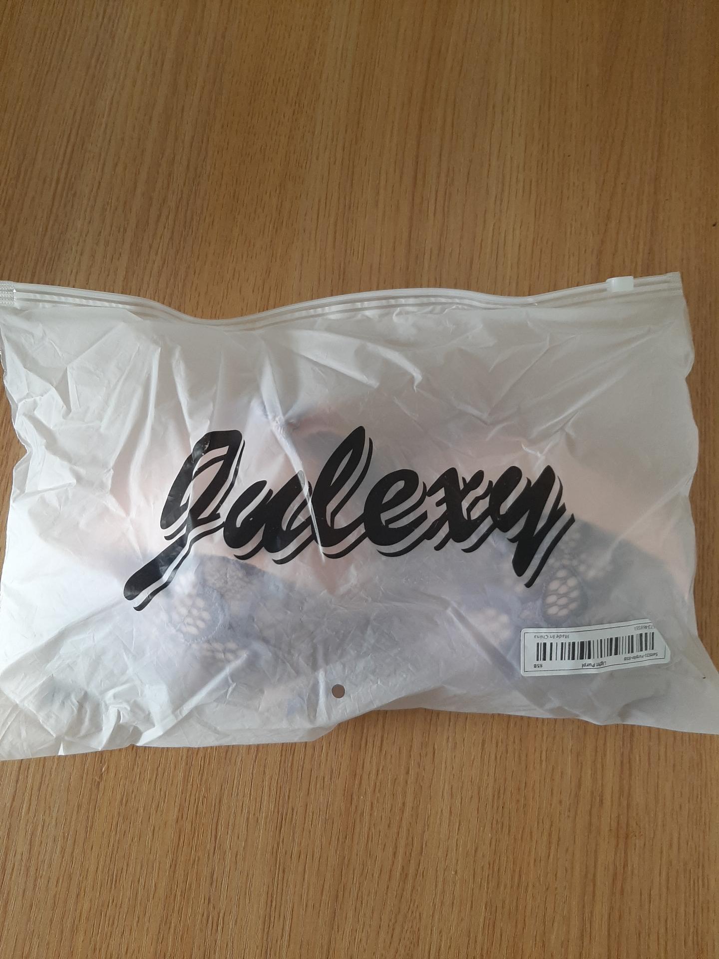 Kontrast-spitzen-bh Und Höschen, Sexy Fliege, Push-up-bh Und Tanga ...